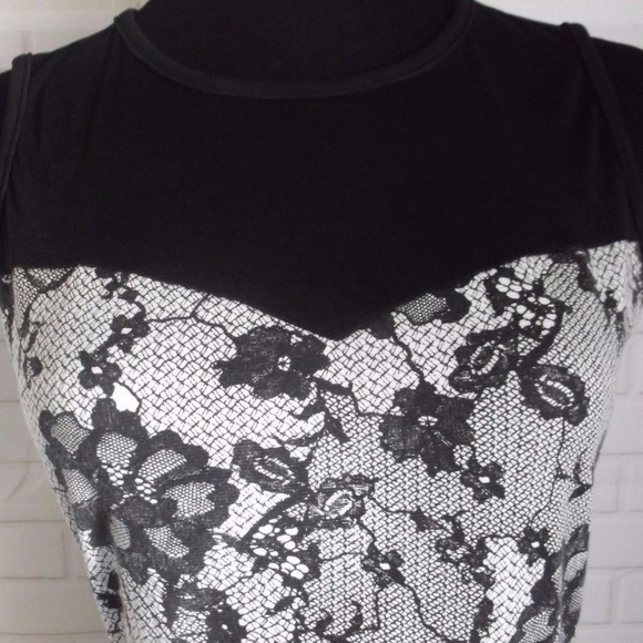 tea n rose | Dresses | Tea N Rose Lace Print Dress | Poshmark